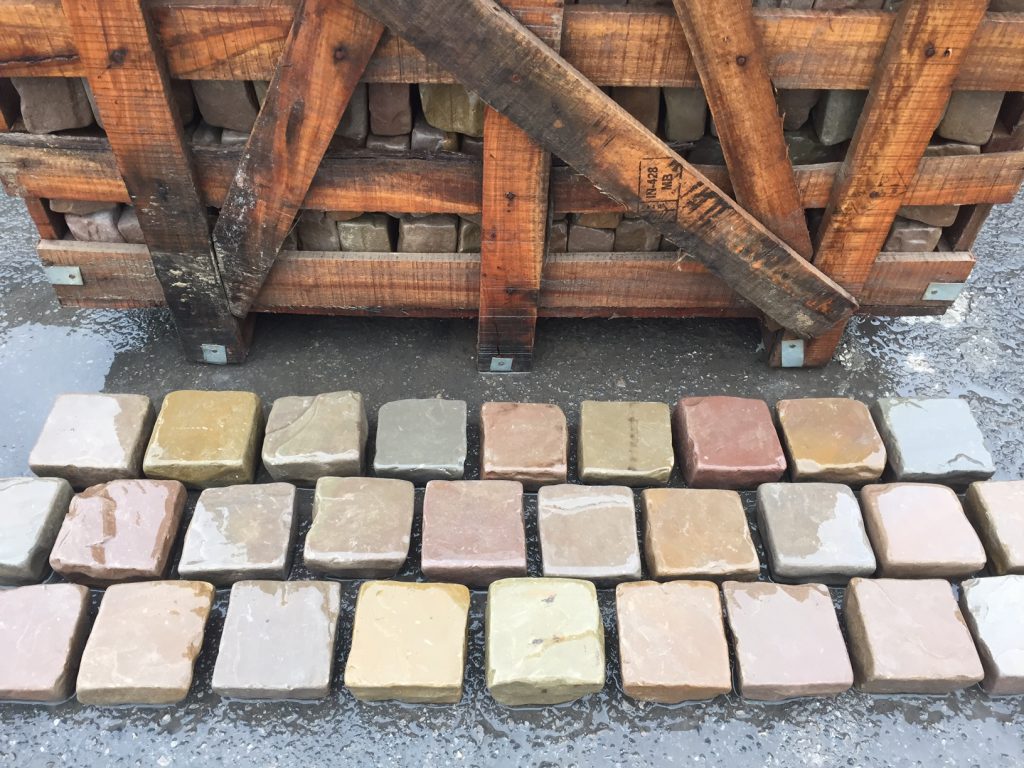 Raj Green (ABG) Tumbled Cobbles - 100mm x 100mm x 60/40mm - 10m2 Pack ...